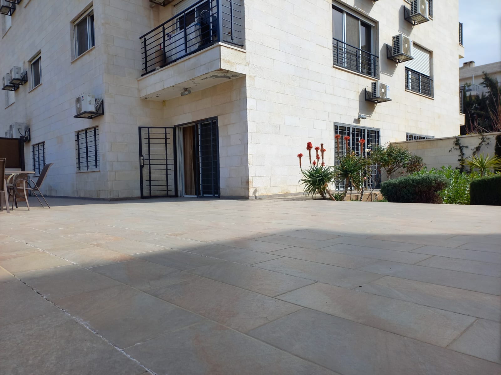 Fully furnished apartment with huge terrace 21238 - BRG
